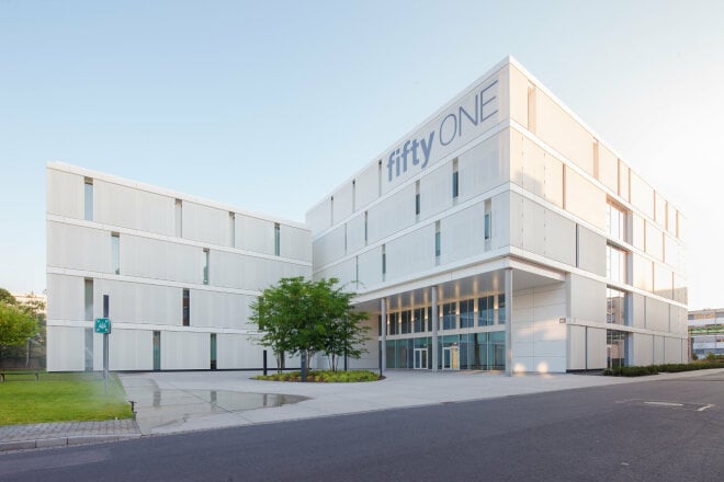 Innovationszentrum am Firmensitz Heraeus in Hanau | Treppen | Büro ...