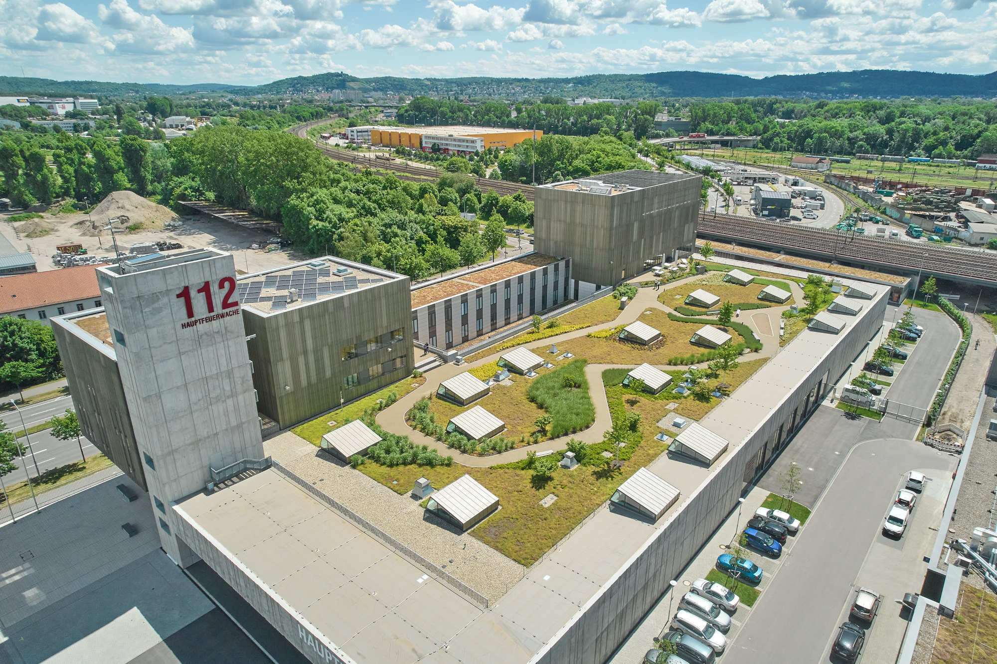 Hauptfeuerwache Karlsruhe | Flachdach | Sonderbauten | BauNetz Wissen