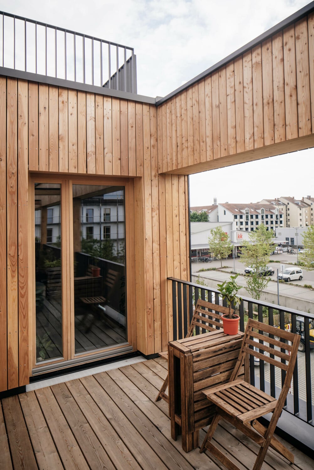 Spannende Balkon Auf Stelzen Bild