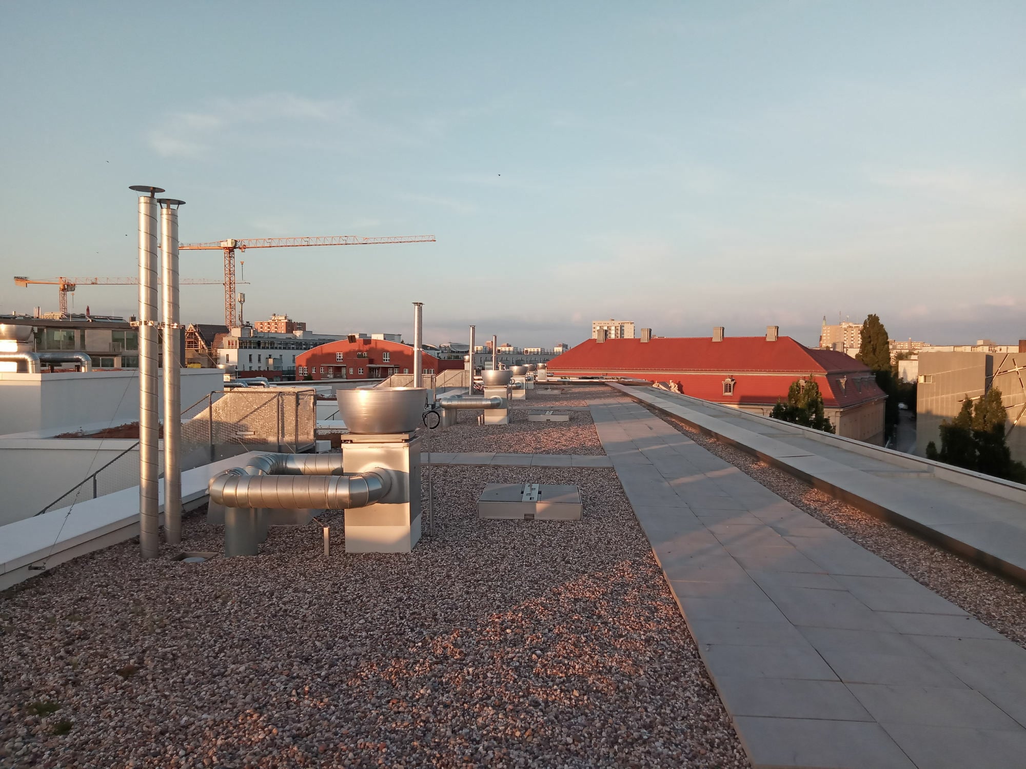 Absturzschutz | Flachdach | Glossar | BauNetz Wissen