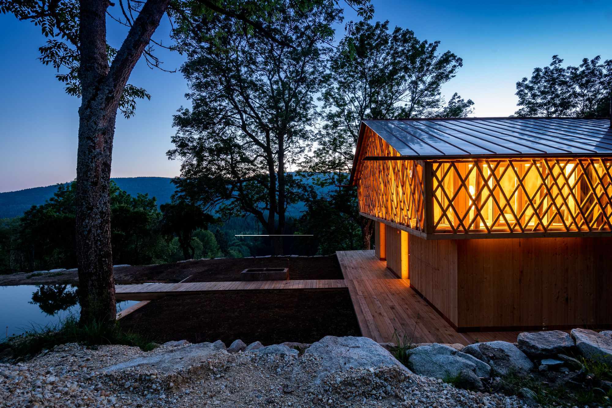 Waidlerhaus in Finsterau | Beschläge | Wohnen | Baunetz_Wissen