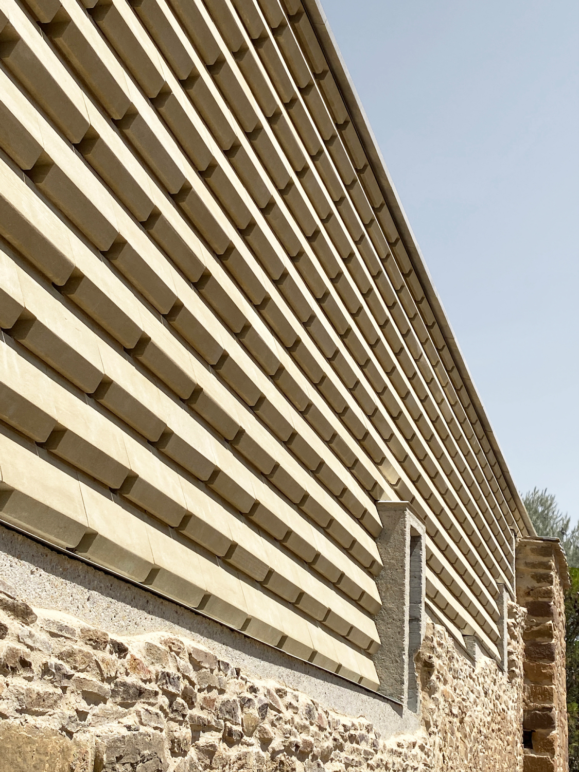 Wiederaufbau der Eremita San Juan de Ruesta | Fassade | Sonderbauten ...
