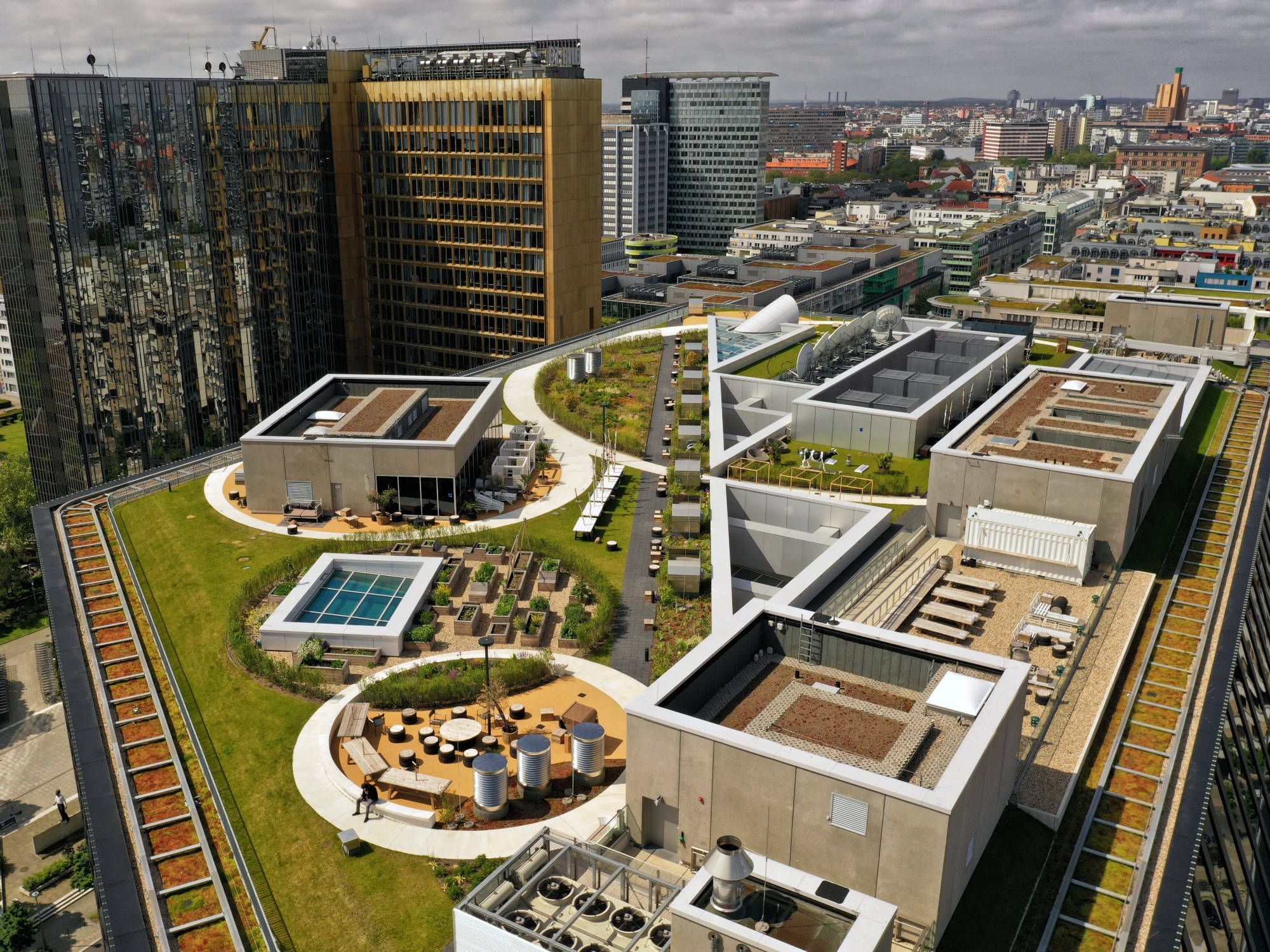 Flachdach | Stadt- und Dachbegrünung | Glossar | Baunetz_Wissen