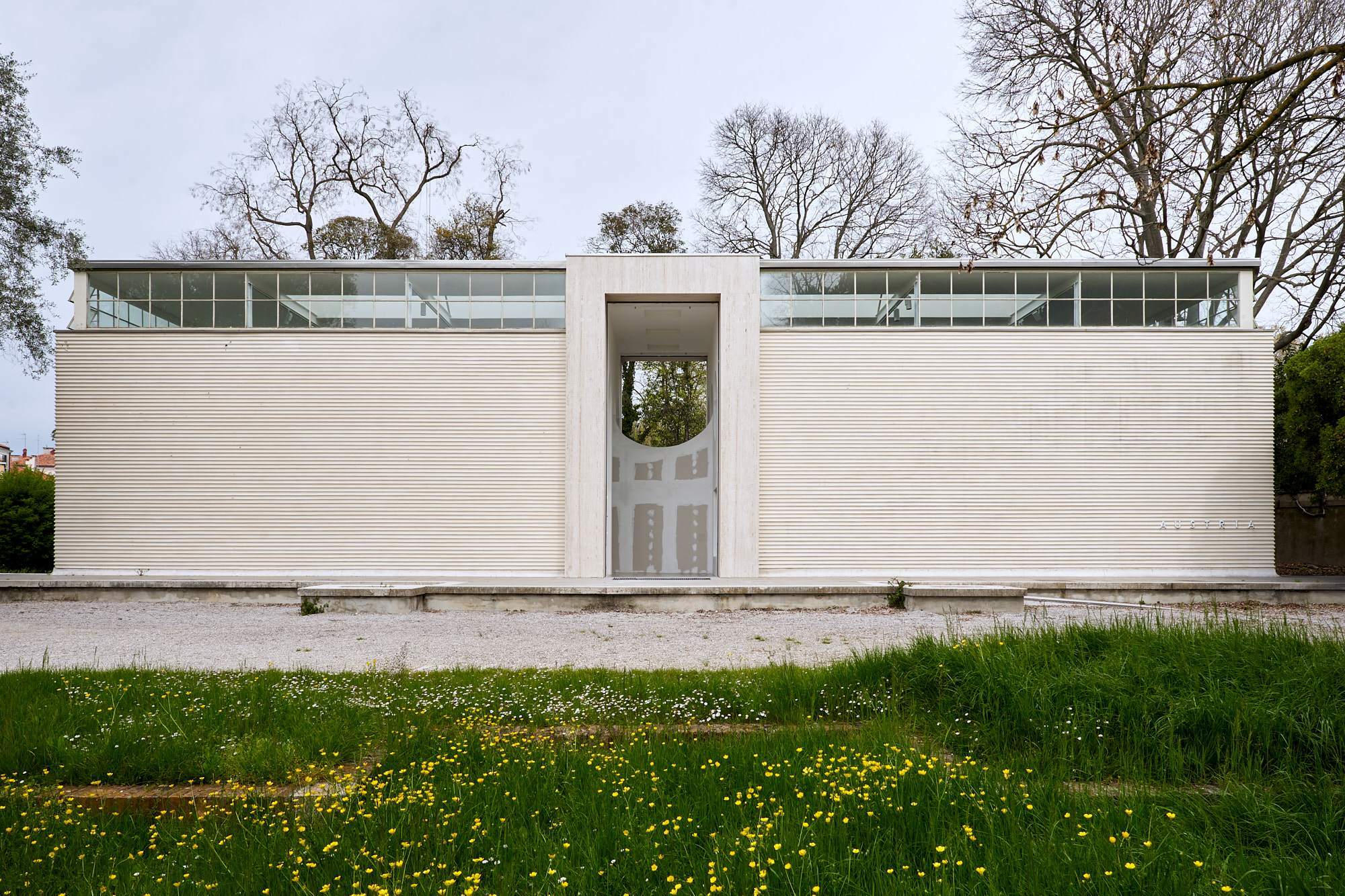 Blick über die Mauer | Gerüste und Schalungen | News | BauNetz Wissen