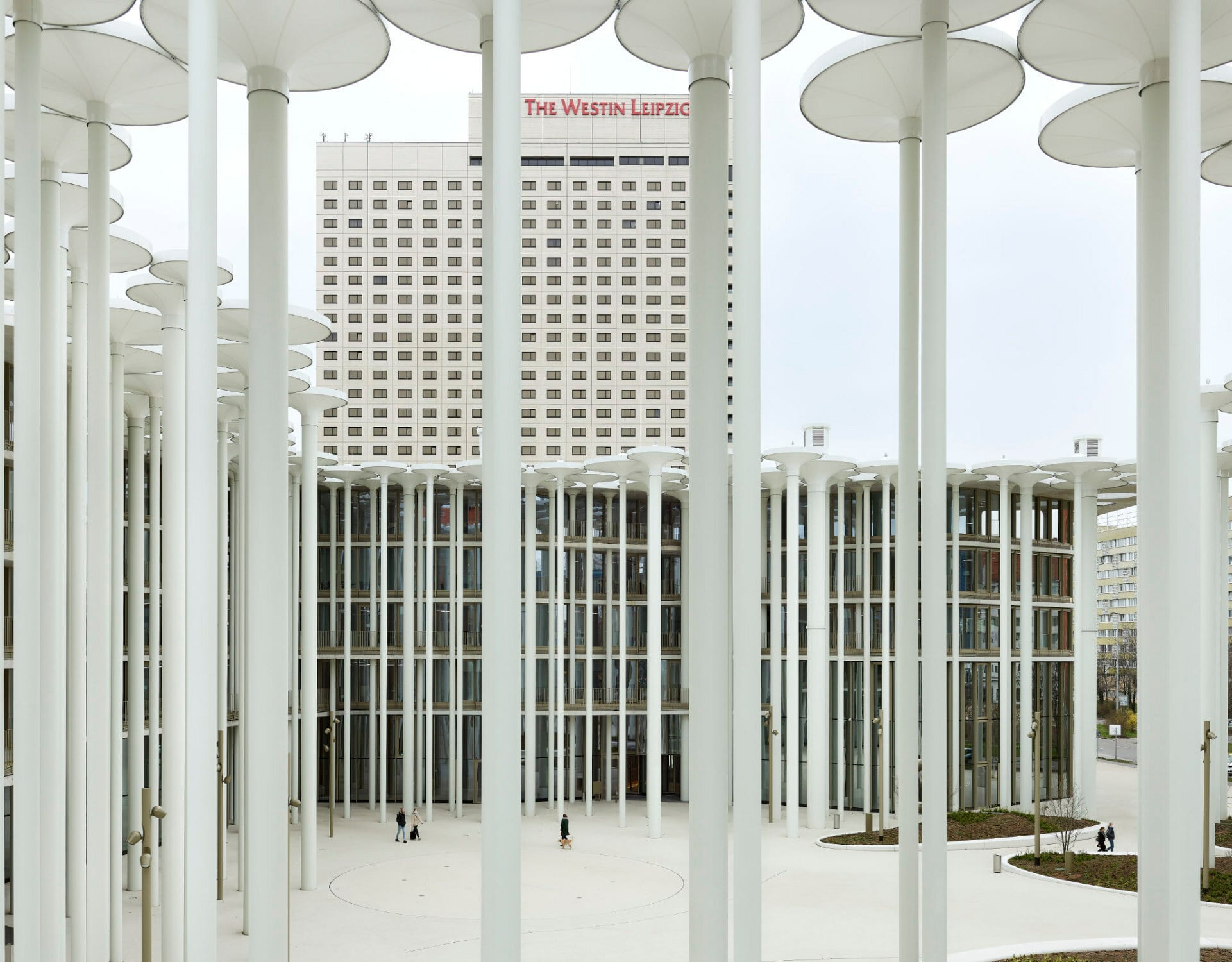 Zentrale der Sächsischen Aufbaubank in Leipzig | Sonnenschutz | Büro ...