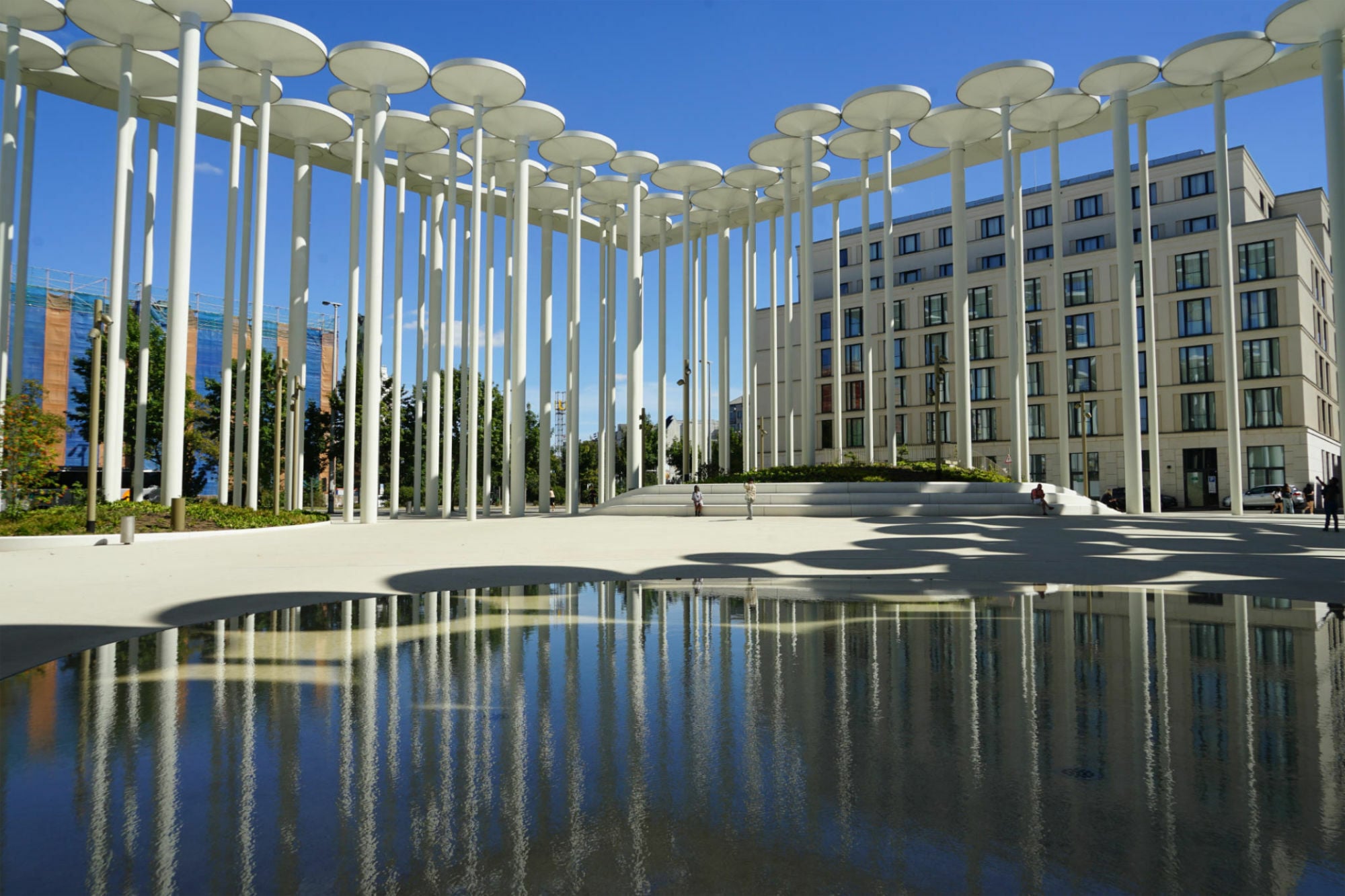 Zentrale der Sächsischen Aufbaubank in Leipzig | Sonnenschutz | Büro ...