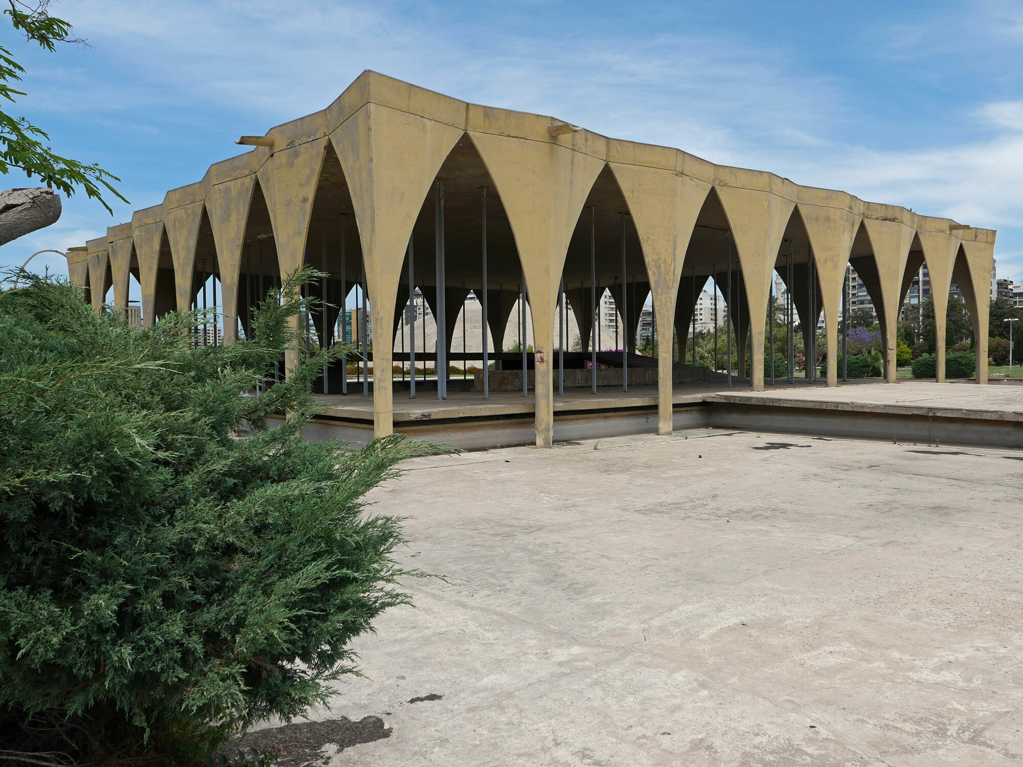 Umbau Gästehaus der Rachid Karami International Fair in Tripoli | Boden ...