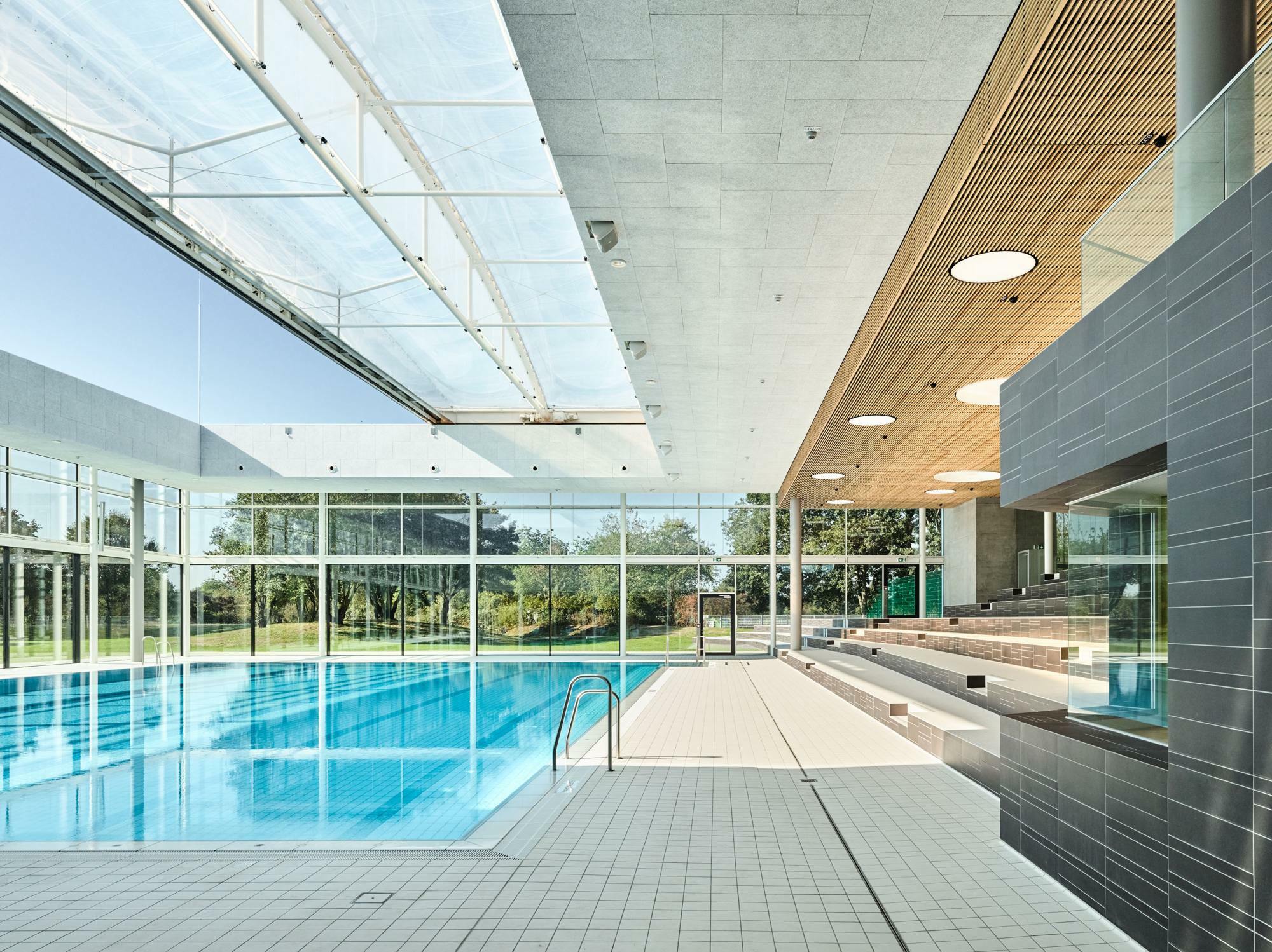 Fächerbad in Karlsruhe | Wasserkreislauf | Sport und Spiel | BauNetz Wissen