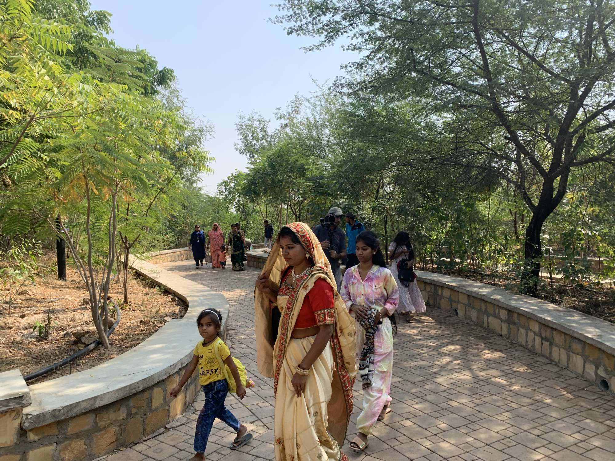 Smritivan Gedenkstätte für Erdbebenopfer in Bhuj | Wasserkreislauf ...