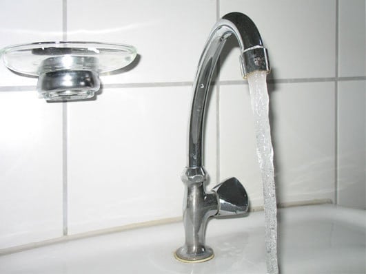 Rohrleitungen: Anordnung, Verlegung und Bemessung | Gebäudetechnik | Trink-/Warmwasser | Baunetz ...