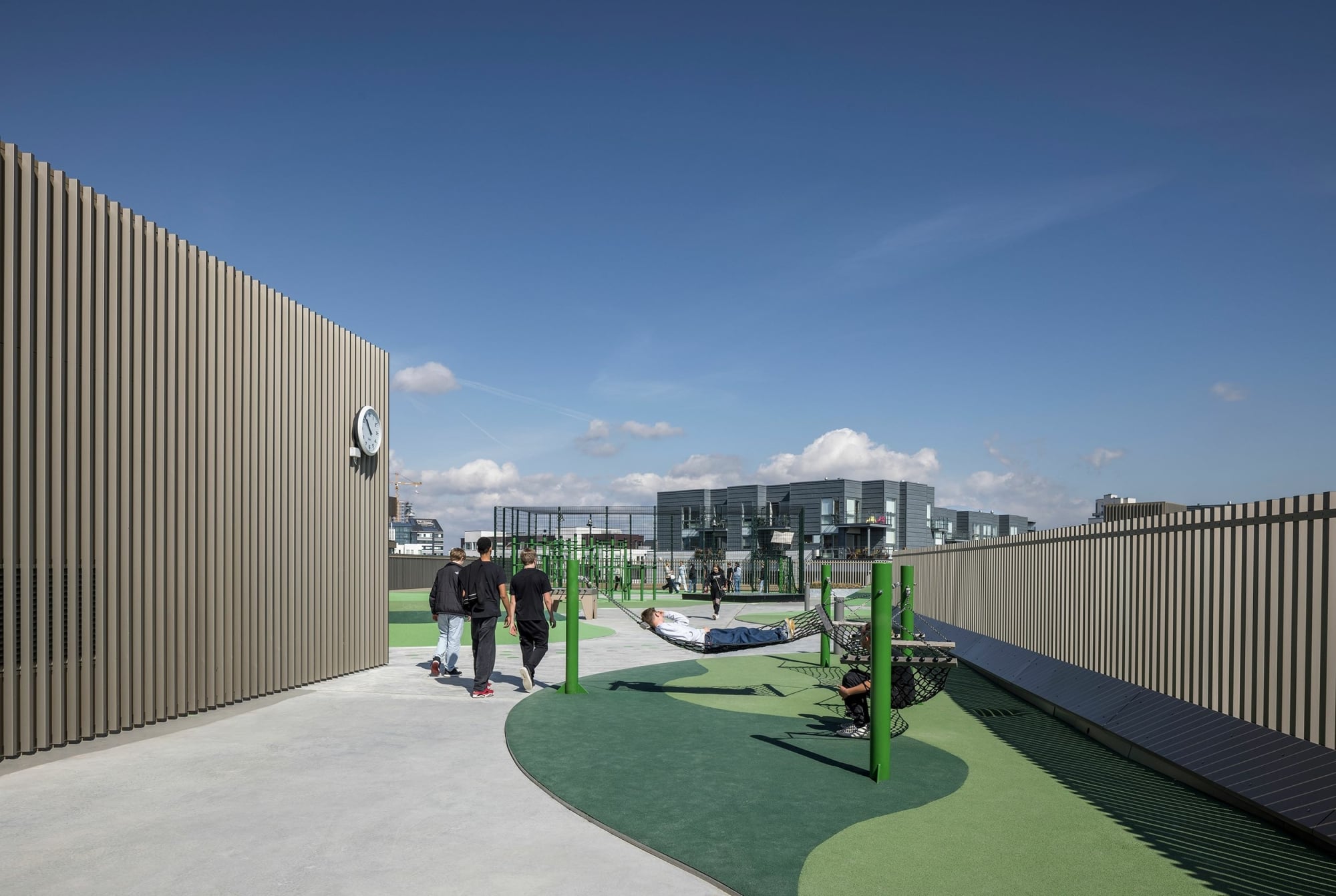 New Islands Brygge School in Kopenhagen | Flachdach | Bildung | Baunetz ...