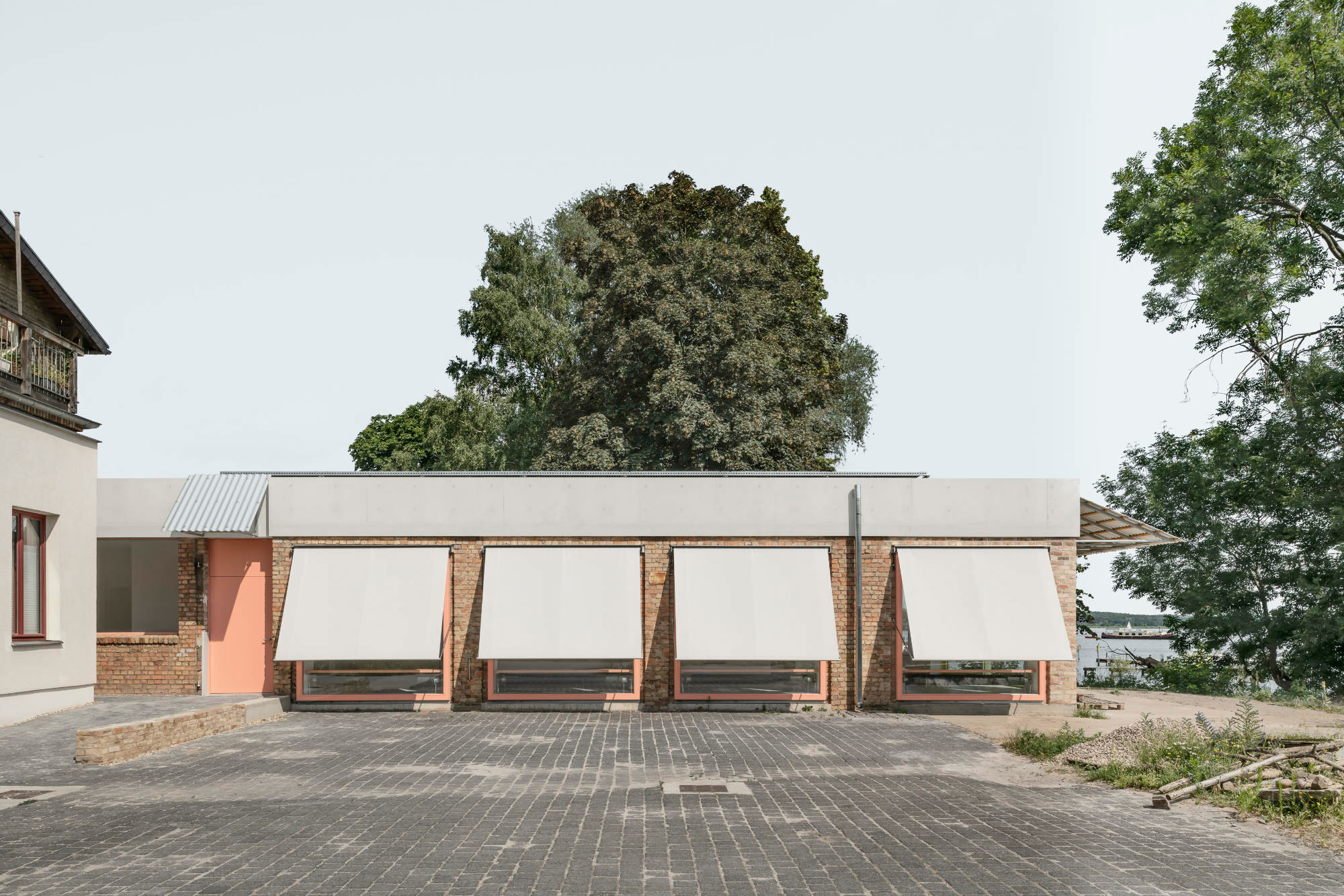 Garagenausbau Luise 19E in Werder an der Havel | Sonnenschutz ...