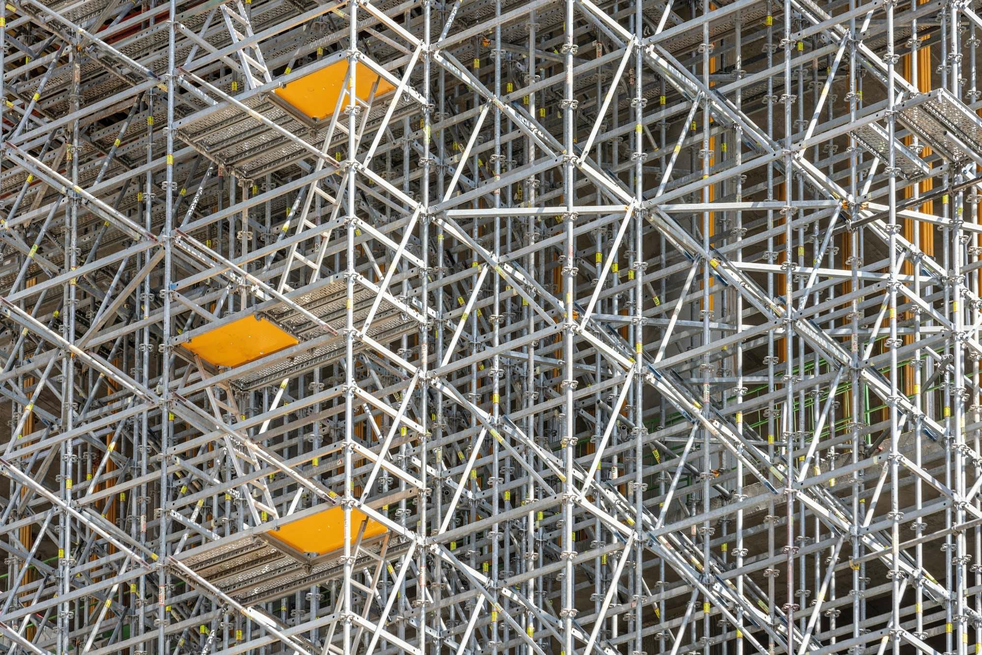 Neue Türme für die Skyline | Gerüste und Schalungen ...