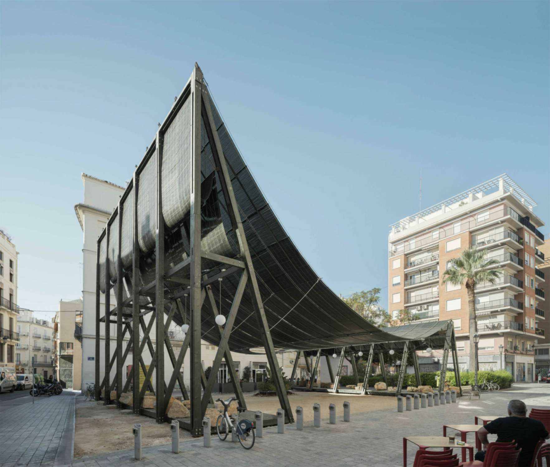 Pavillon in Valencia | Sonnenschutz | Sonderbauten | BauNetz Wissen