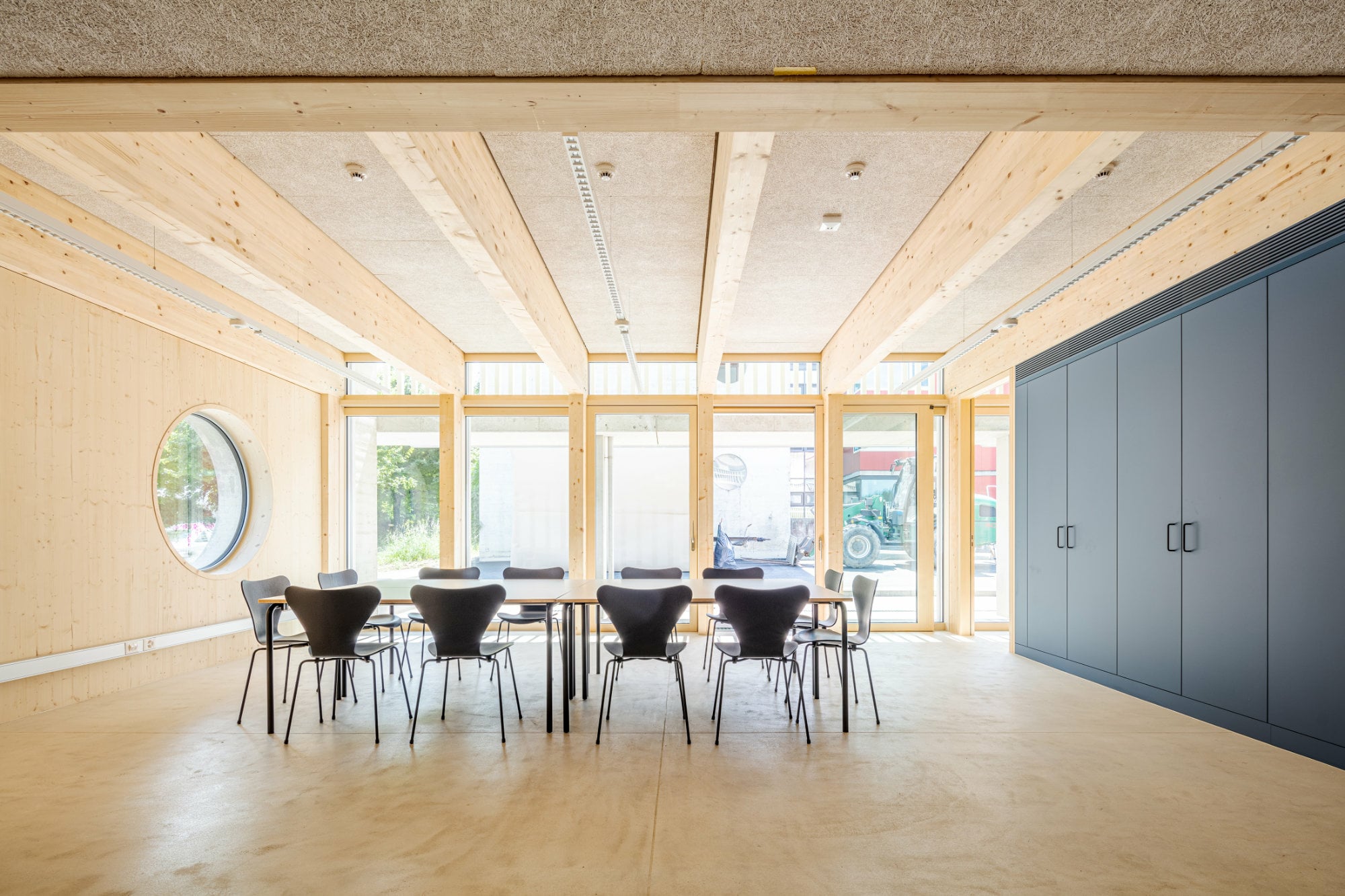 Wohn- und Atelierhaus Romeo in Hausen | Beschläge | Wohnen | Baunetz_Wissen