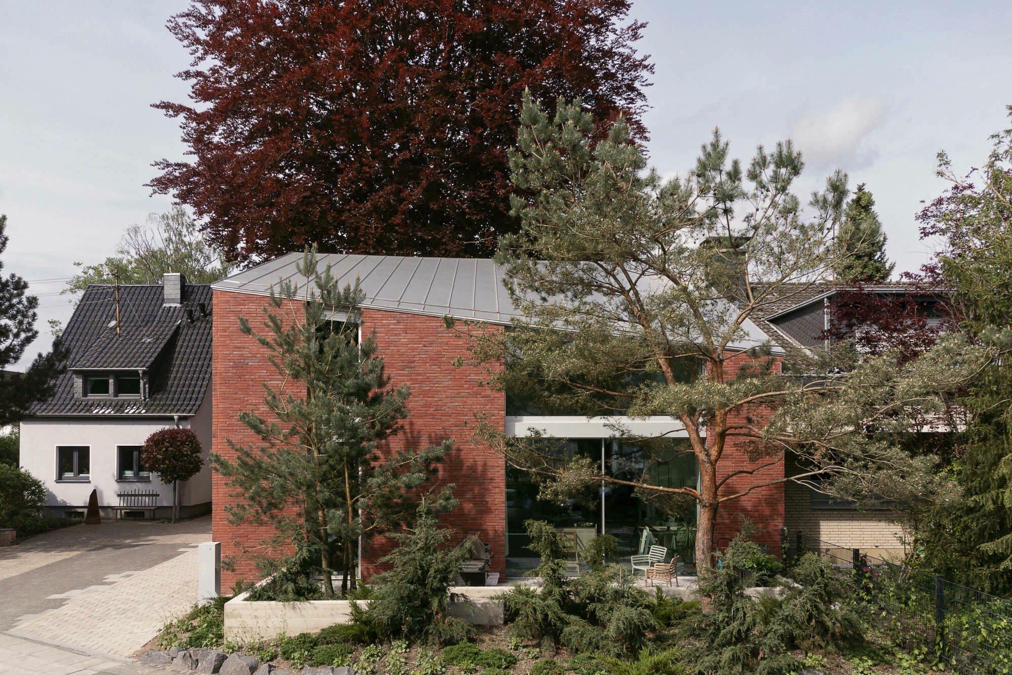 Wohnhaus Blutbuche in Köln | Fenster und Türen | Wohnen/EFH | BauNetz ...