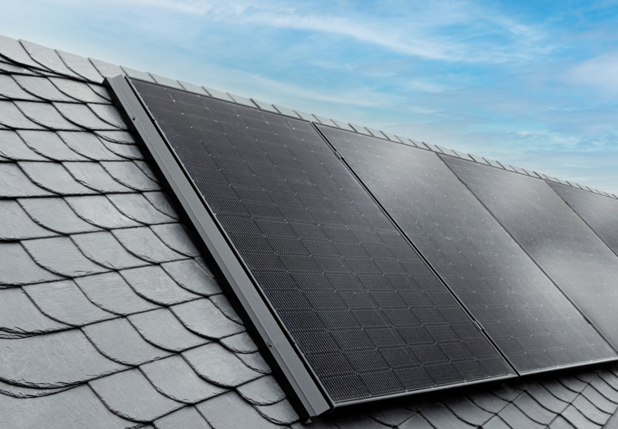 Aufdach-Photovoltaik für Schieferdächer | Schiefer | News/Produkte ...