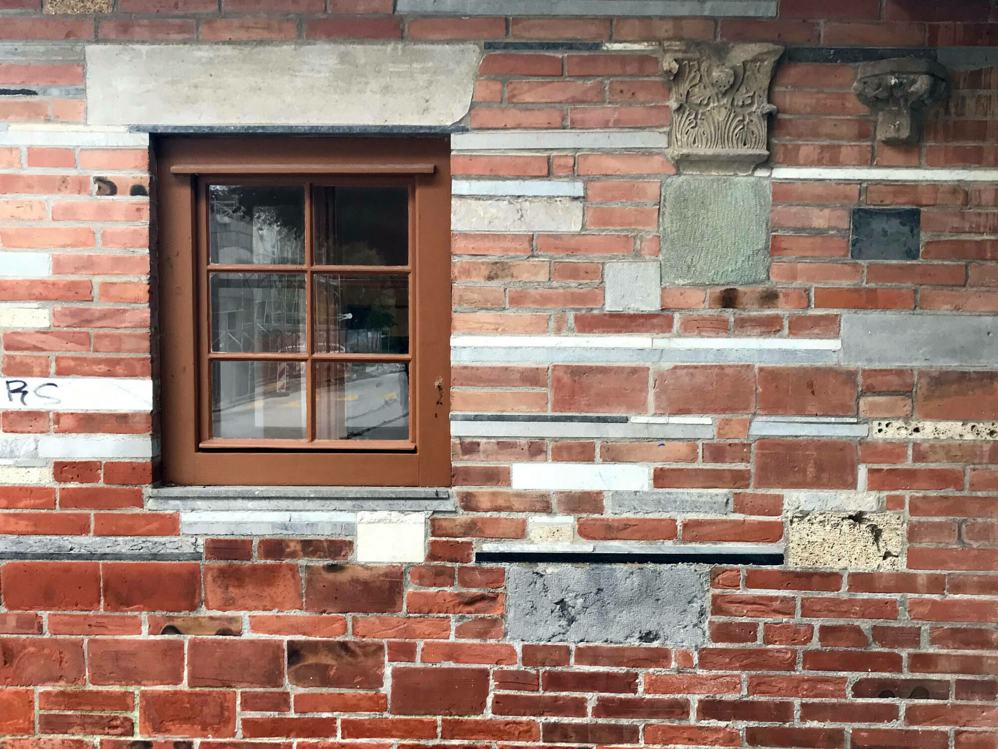 Spolie | Fassade | Glossar | BauNetz Wissen