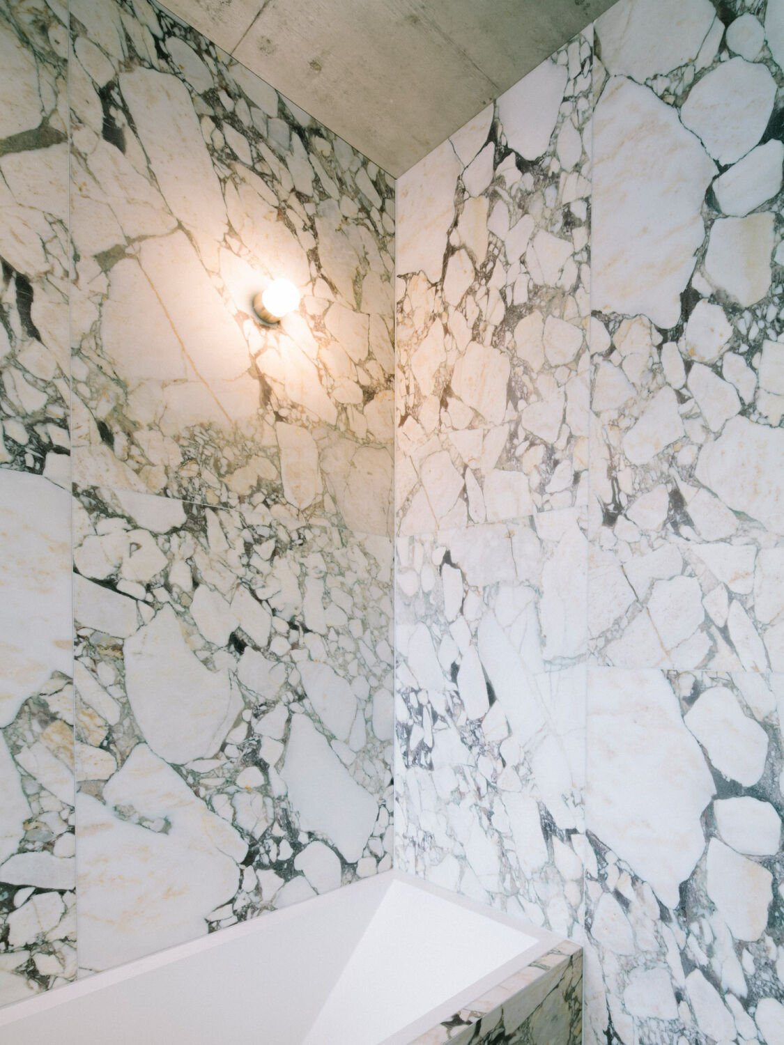 Wohn- und Geschäftshaus Malplaquetstraße 19 in Berlin | Fenster und Türen | Wohnen/MFH | BauNetz ...