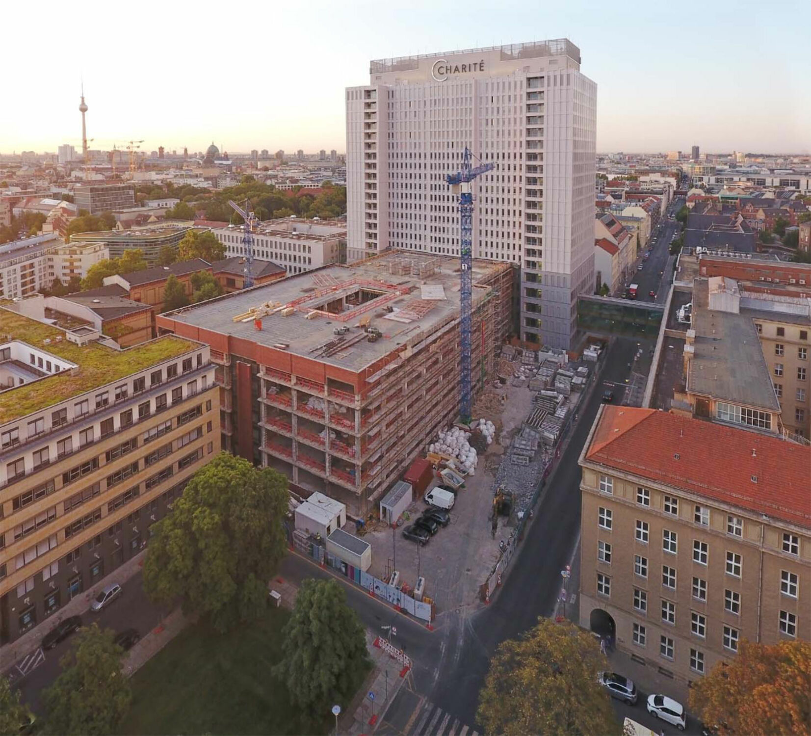 Rahel Hirsch Center für Translationale Medizin in Berlin | Treppen ...
