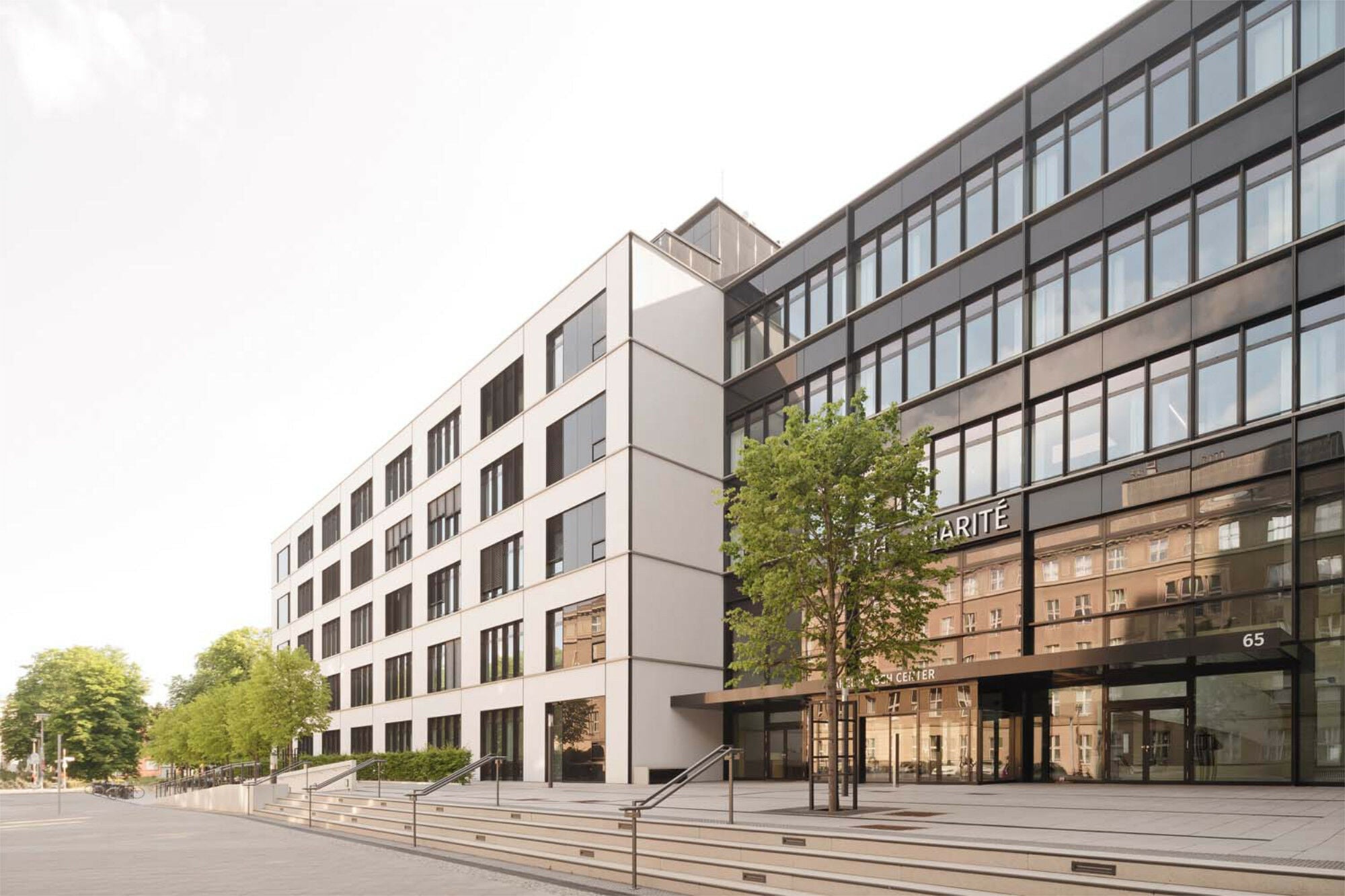 Rahel Hirsch Center für Translationale Medizin in Berlin | Treppen ...