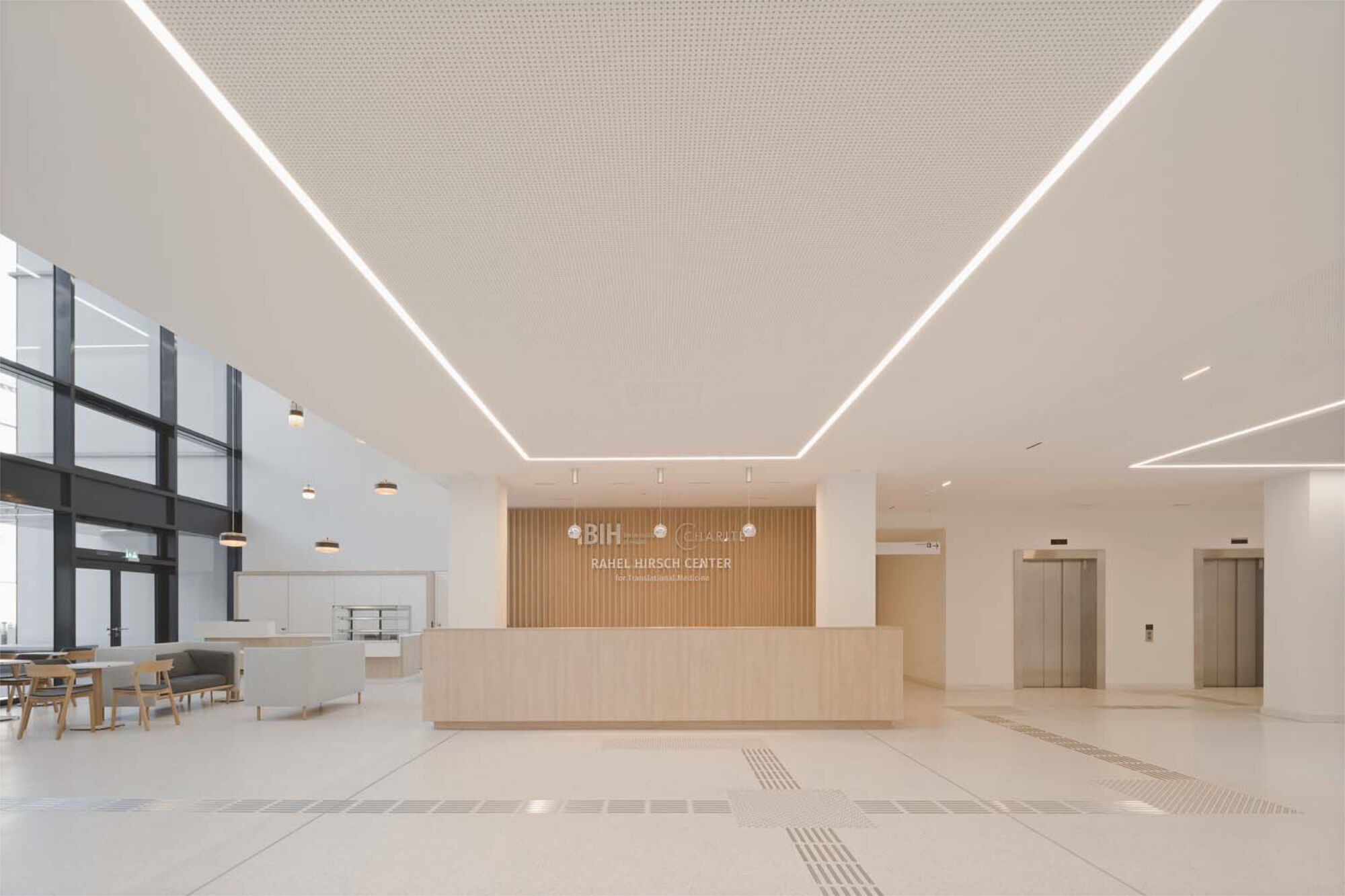 Rahel Hirsch Center für Translationale Medizin in Berlin | Treppen ...