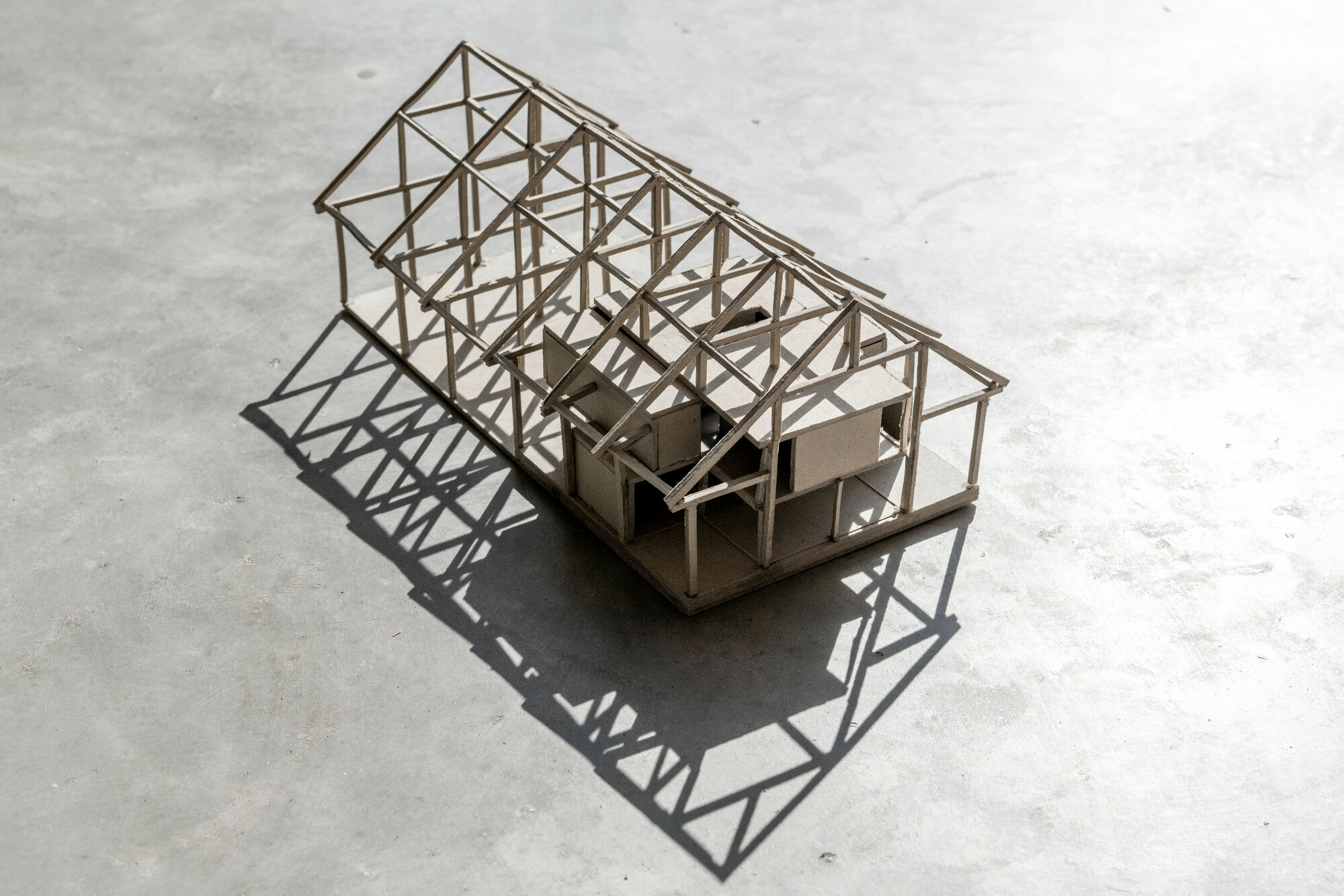 Haus im Stadel in Thalling | Holz | Bauen im Bestand | BauNetz Wissen