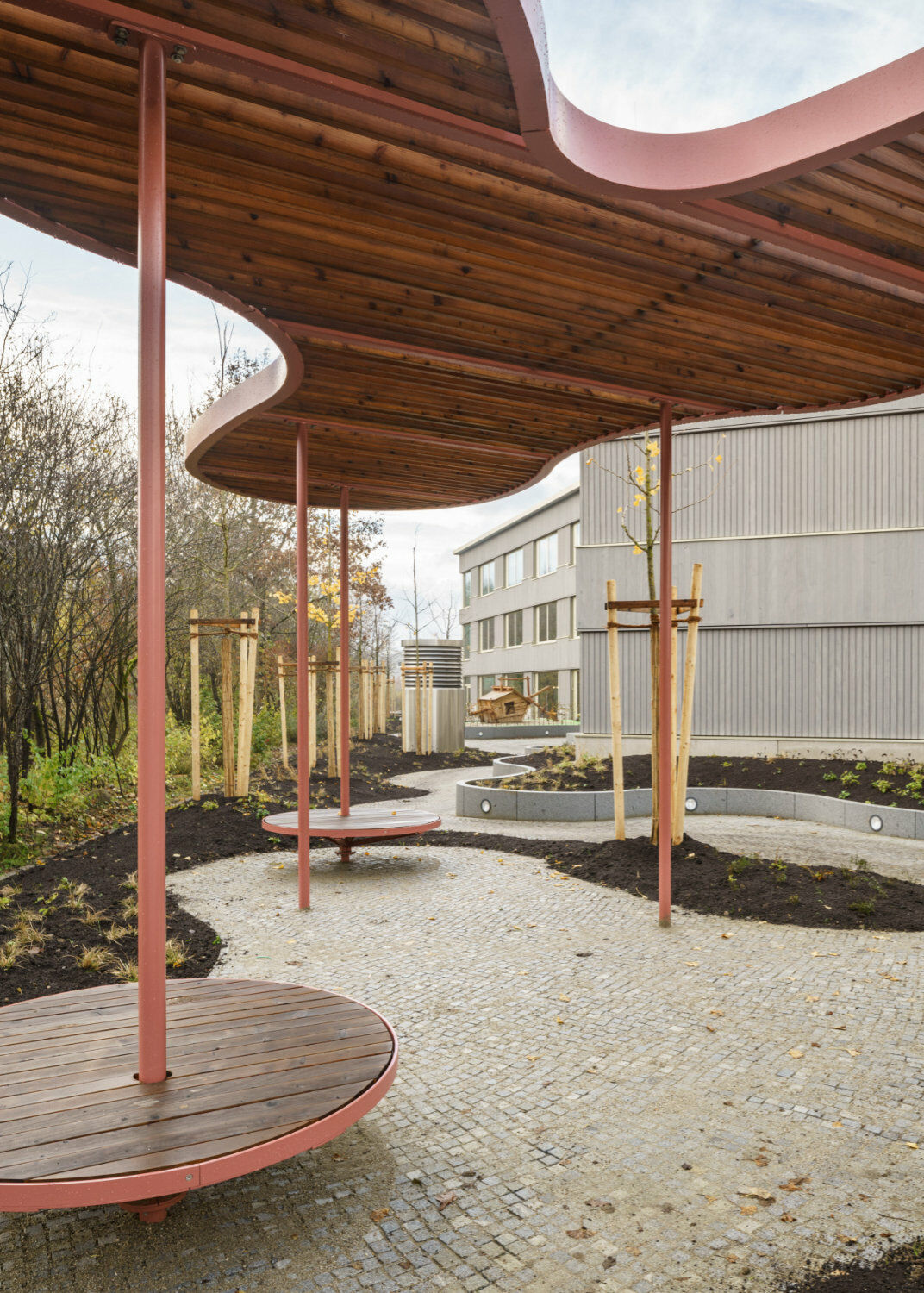 Firmensitz Cadfem in Grafing | Brandschutz | Büro/Gewerbe | BauNetz Wissen