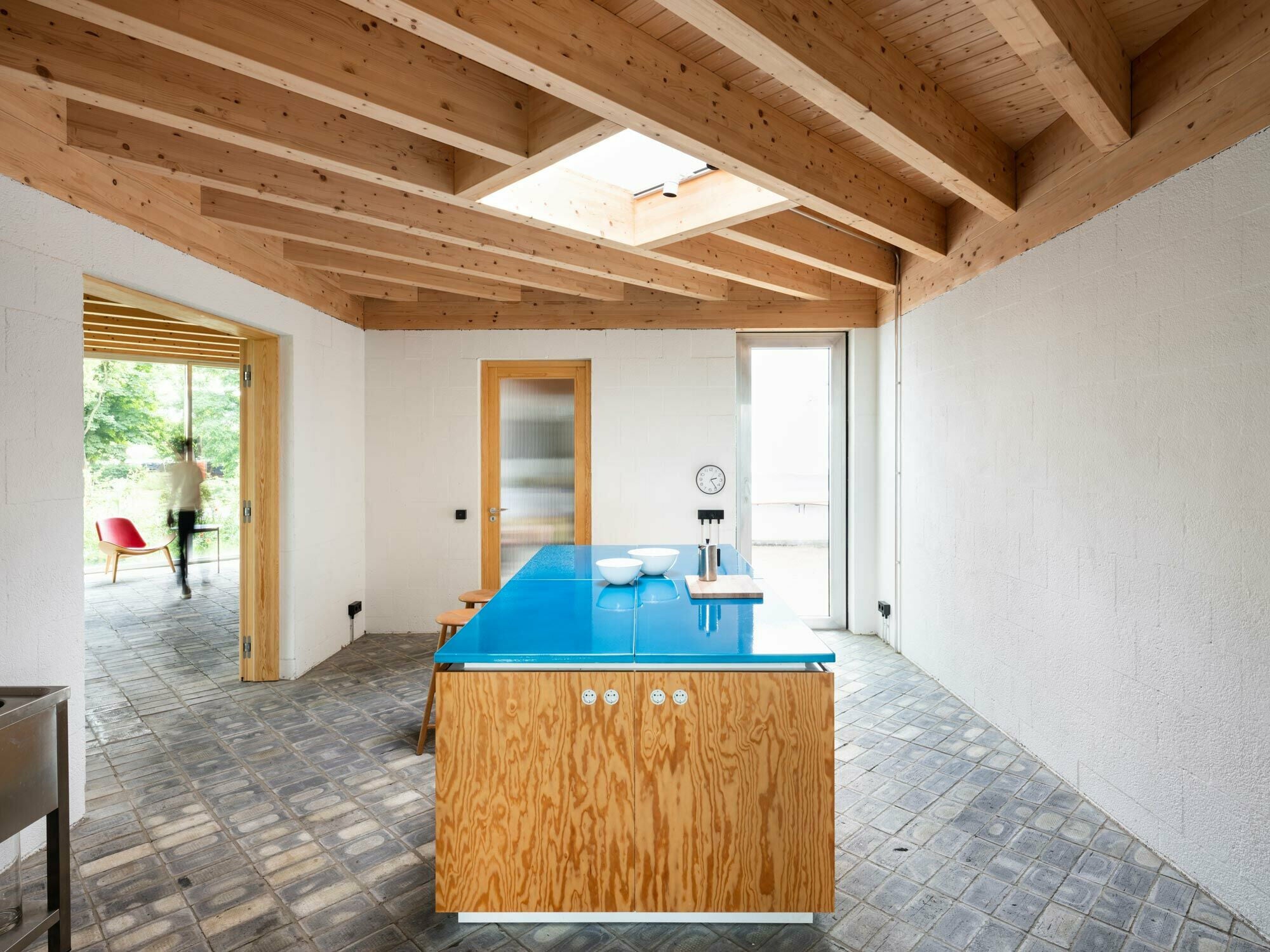 Hofhaus in Karwe | Fenster und Türen | Wohnen/EFH | BauNetz Wissen