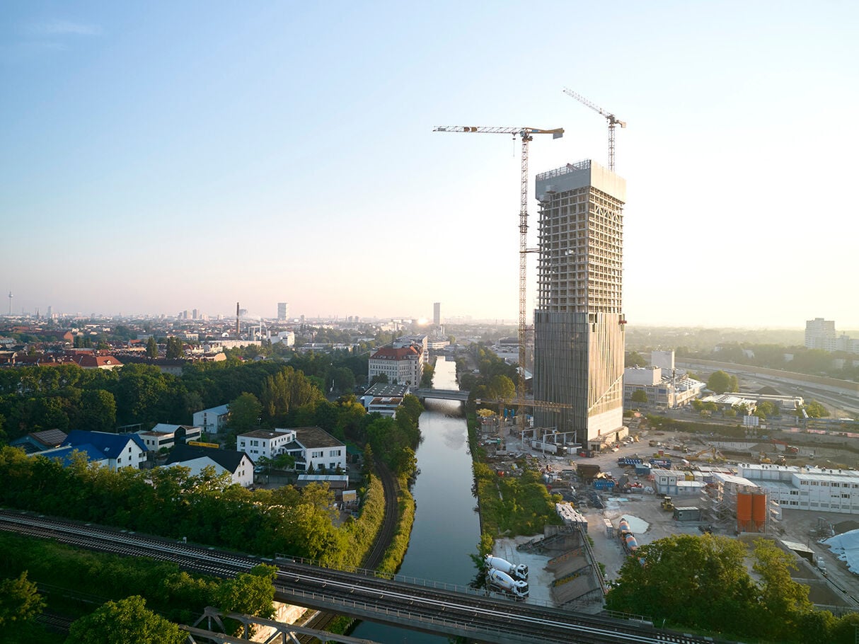 Estrel Tower in Berlin | Integrales Planen | Work in Progress | BauNetz ...