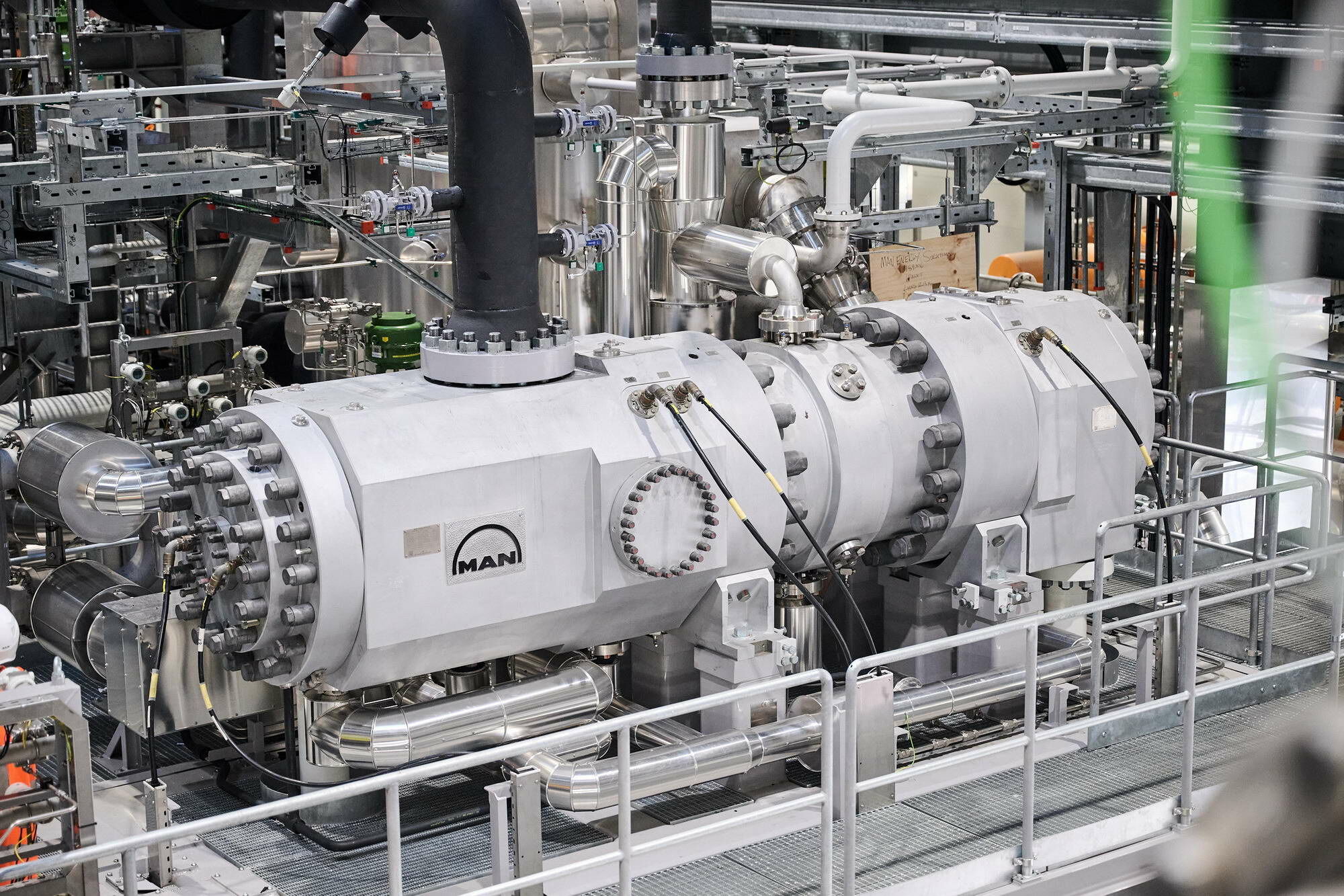 Mega-Wärmepumpe für Fernwärmenetz | Heizung | News/Produkte | Baunetz ...