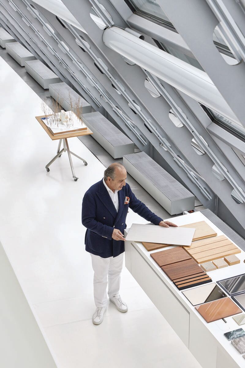 Vielseitige Fliesenkollektion in Beton- und Travertinoptik | Fliesen ...