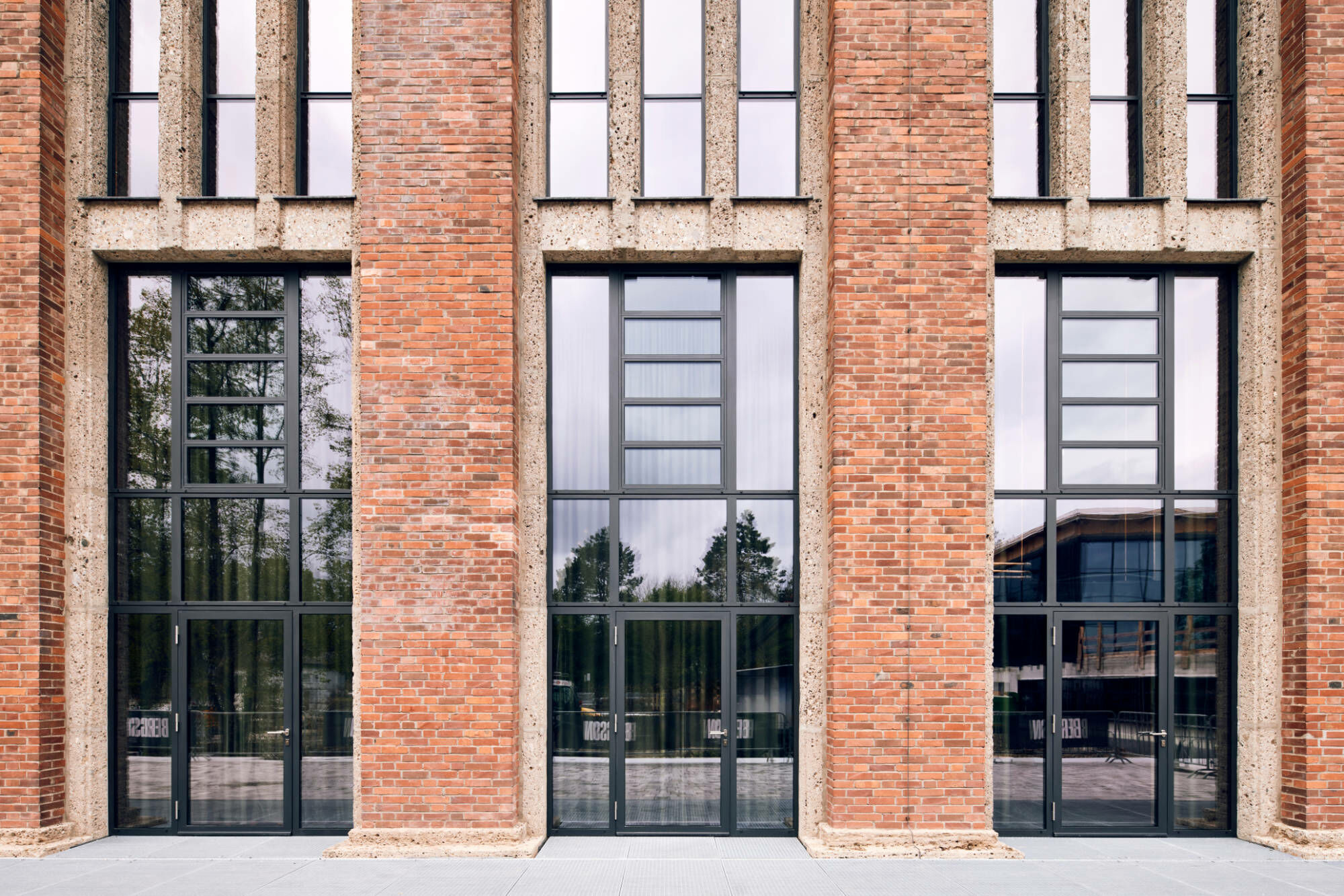Umbau und Erweiterung: Kunstkraftwerk Bergson in München | Bauen im ...