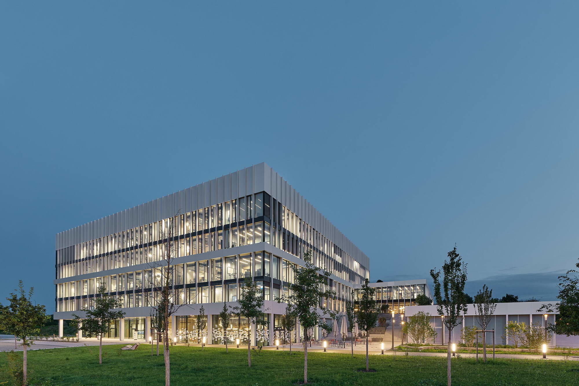 SAP Labs Munich Campus in Garching | Nachhaltig Bauen | Büro | BauNetz ...