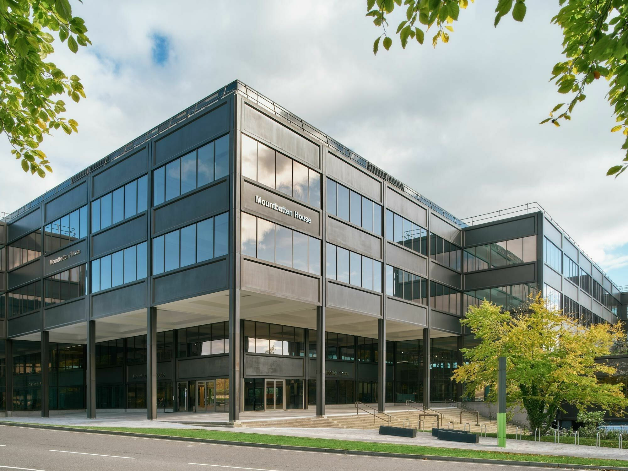 Plant in Basingstoke | Fenster und Türen | Büro/Verwaltung | BauNetz Wissen