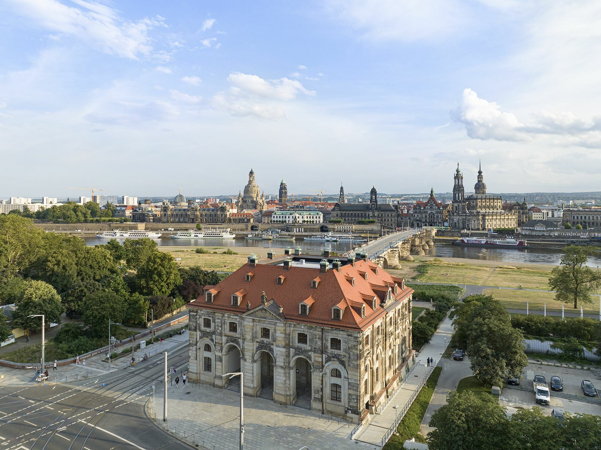 Archiv der Avantgarden in Dresden | Gerüste und Schalungen | Bildung/Kultur | BauNetz Wissen