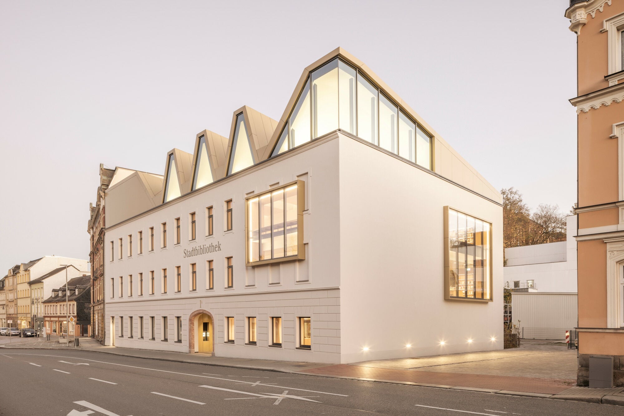 Stadtbibliothek in Mittweida | Elektro | Kultur/Bildung | BauNetz Wissen