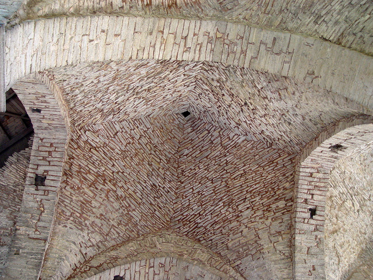 Fries | Mauerwerk | Glossar A-Z | BauNetz Wissen