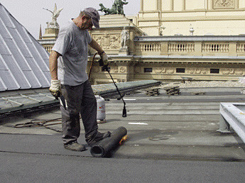 Bitumenbahn | Flachdach | Glossar | BauNetz Wissen