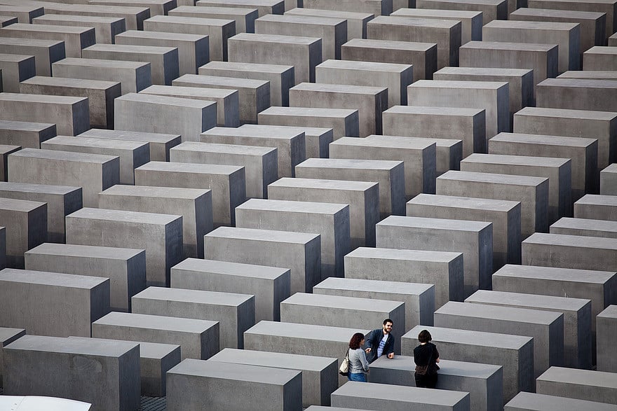 Holocaust-Mahnmal in Berlin | Beton | Öffentlicher Raum | BauNetz Wissen