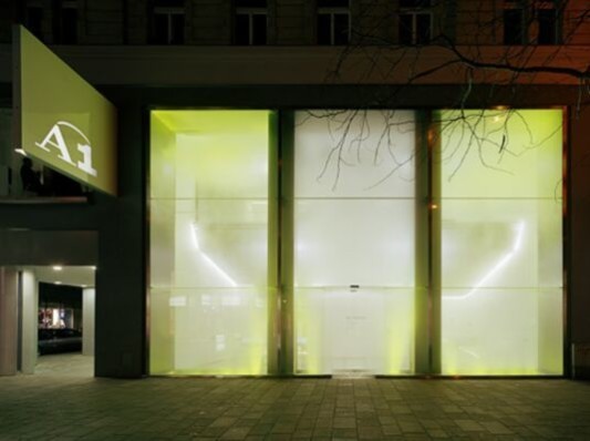 a1 lounge concept store in Wien/A | Glas | Gewerbe/Industrie | BauNetz ...