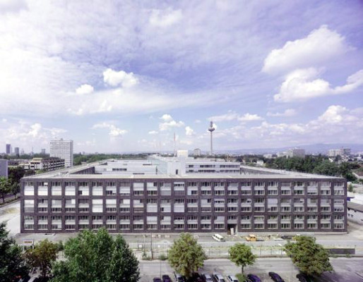 Polizeipräsidium in Frankfurt am Main | Sicherheitstechnik | Behörden ...