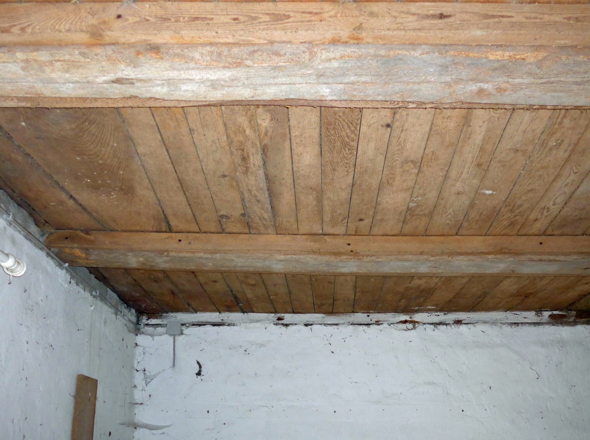 Holzbalkendecke | Boden | Rohdecke | BauNetz Wissen