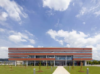 SAP Labs Munich Campus in Garching | Nachhaltig Bauen | Büro | BauNetz ...