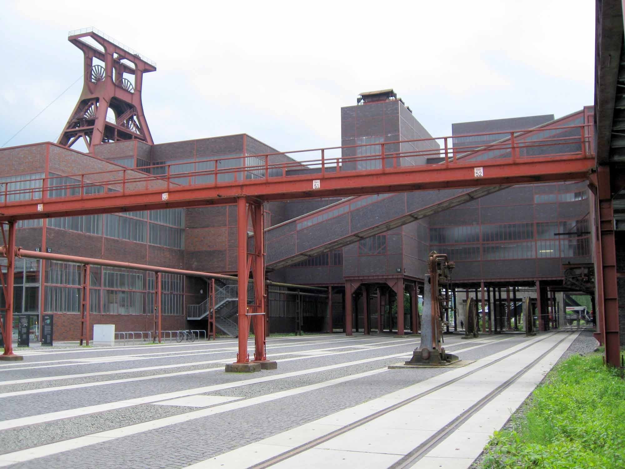 Denkmalpfad der Zeche Zollverein in Essen | Sicherheitstechnik | Kultur ...